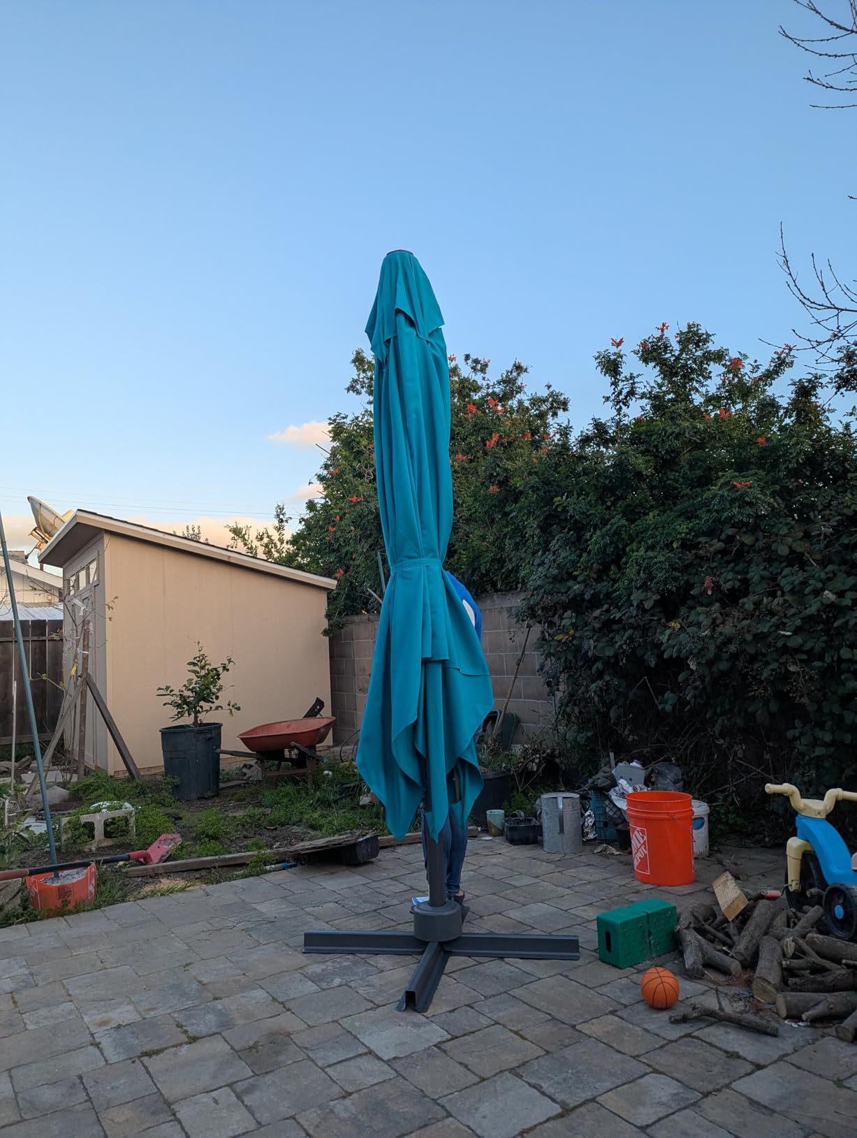10 Best Cantilever Umbrellas (July 2026) - Tested & Reviewed